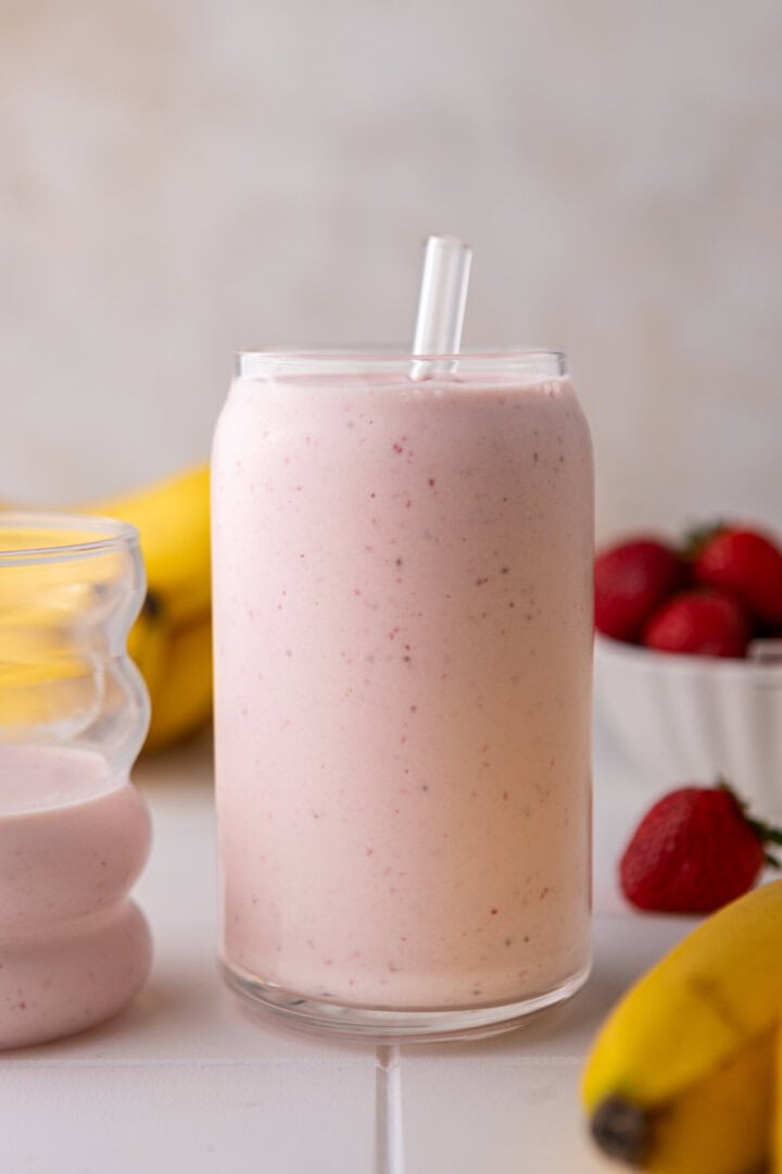 The Best Copycat Smoothie King Strawberry Hulk Smoothie Recipe - Simple ...