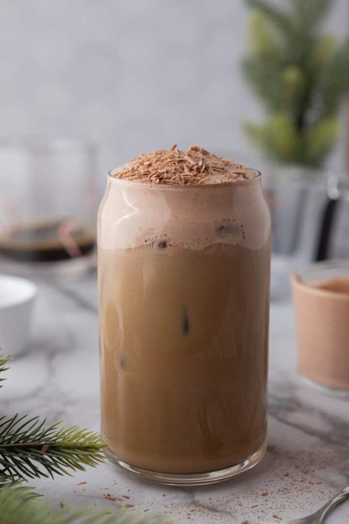 The Best Starbucks Merry Mint White Mocha Recipe Copycat - Simple ...