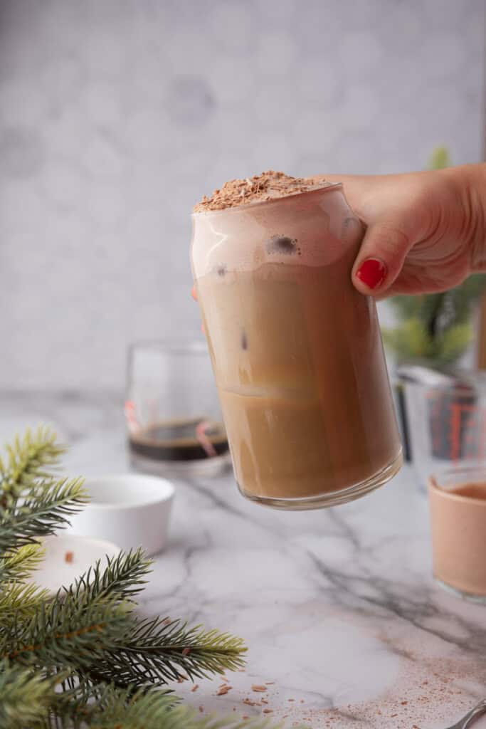 The Best Starbucks Merry Mint White Mocha Recipe Copycat - Simple ...