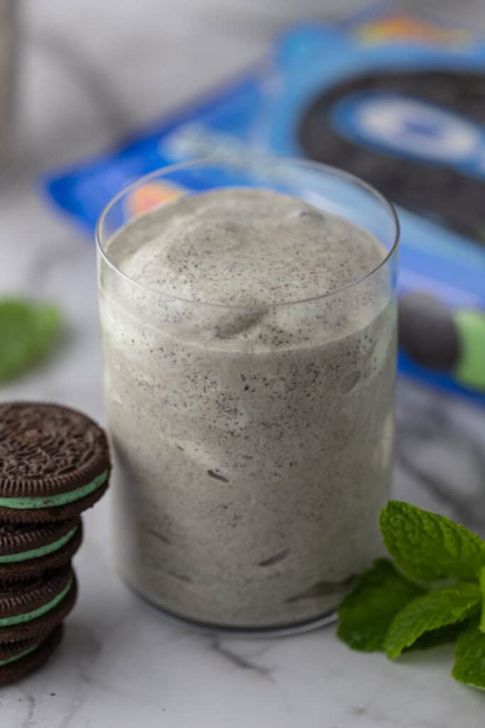 McDonald’s Shamrock McFlurry Recipe (Oreo Copycat) - Simple Copycat Recipes