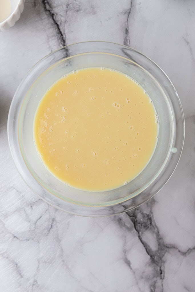 The Best Starbucks White Chocolate Mocha Syrup Recipe - Simple Copycat ...