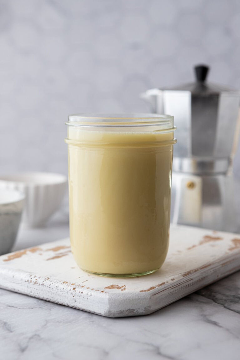 The Best Starbucks White Chocolate Mocha Syrup Recipe - Simple Copycat ...